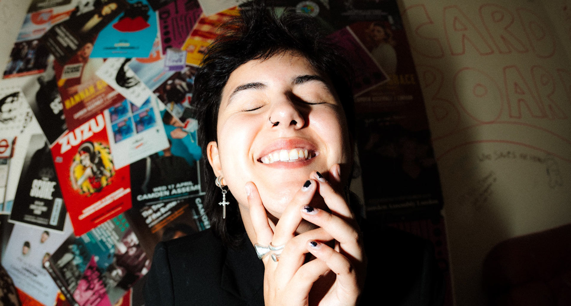 Deadbeat Girl Official Artist Page